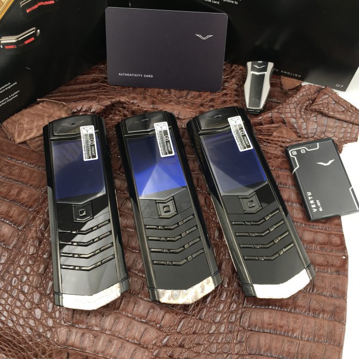 Signature S – Himalayan Crocodile Invisible Keyboard – Go Easy For Vertu